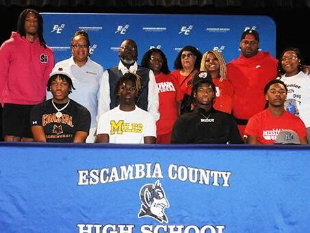 4 ECHS student athletes sign on National Signing Day