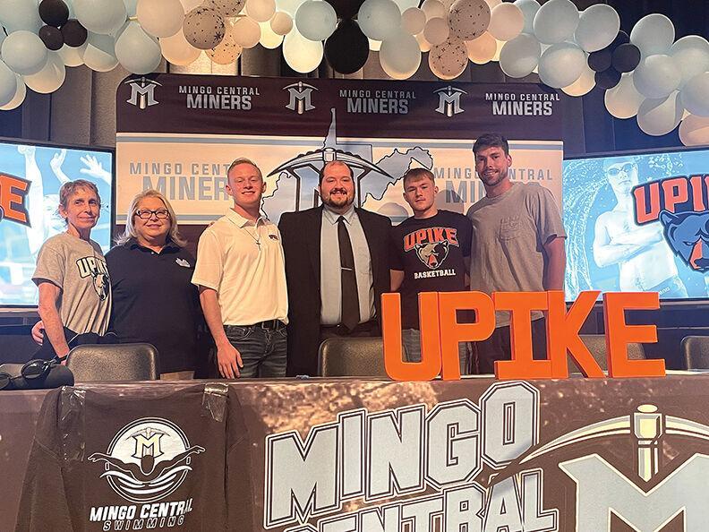 Mingo Central’s Slone, Thomason ink with UPike