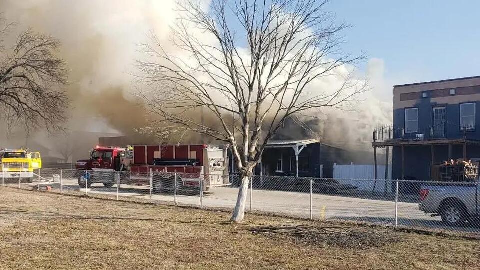 Fire destroys structure in Koshkonong Friday morning - NewsBreak