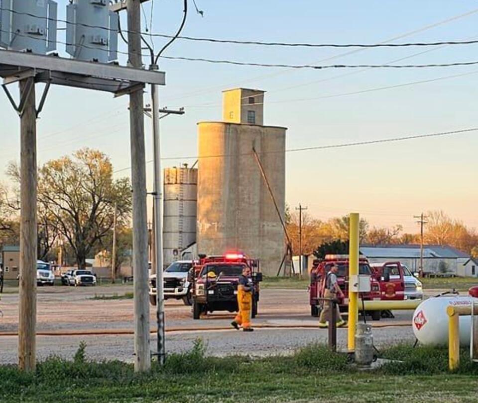 Officials investigate after explosion at Kansas grain elevator - NewsBreak