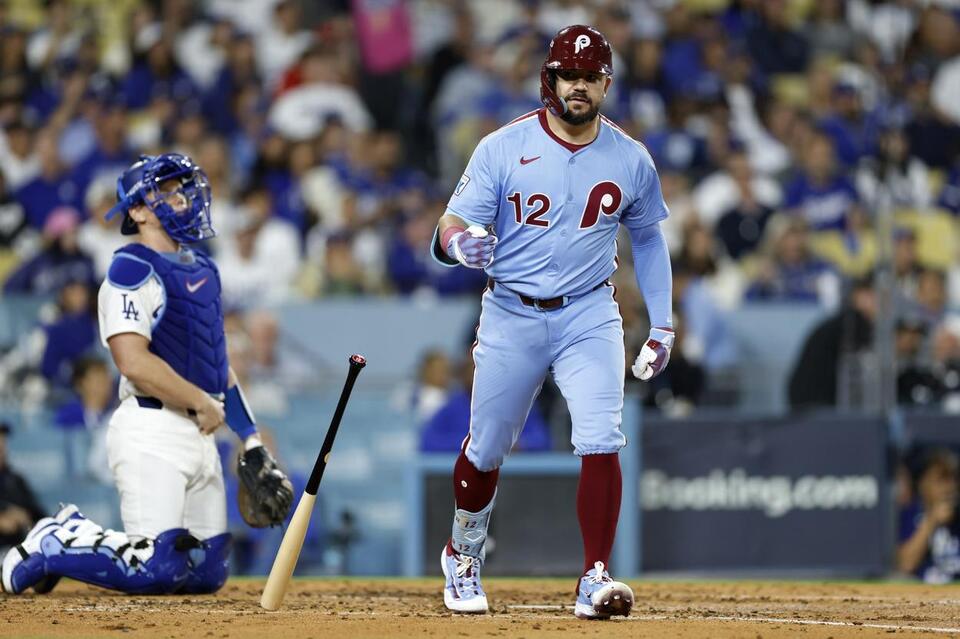 Kyle Schwarber Wins National League Outstanding Player Award - NewsBreak