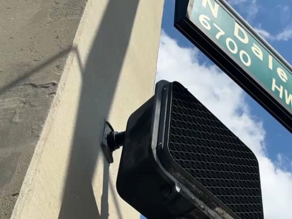 FDOT officials reviewing traffic lights at busy Dale Mabry intersection