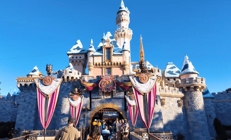 Disneyland Cracking Down on Guest Behavior With New Policy - NewsBreak
