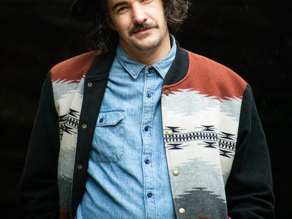 Premiere: Charles Ellsworth travels through “Miami, AZ”