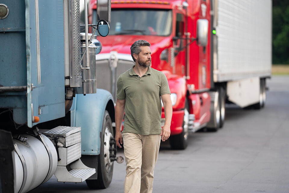 Long hauls with low stress: Truck driver survival tips for the open ...