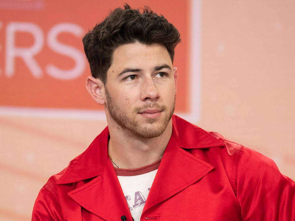 A Terrifying Viral Video Shows Nick Jonas Running Off Stage At A Jonas ...