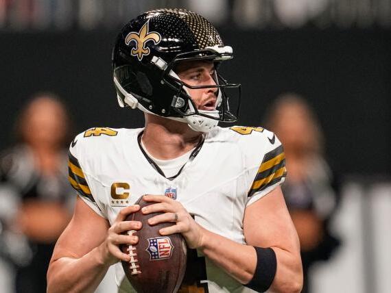 Derek Carr celebration: Explaining why Saints QB was fined for Michael ...
