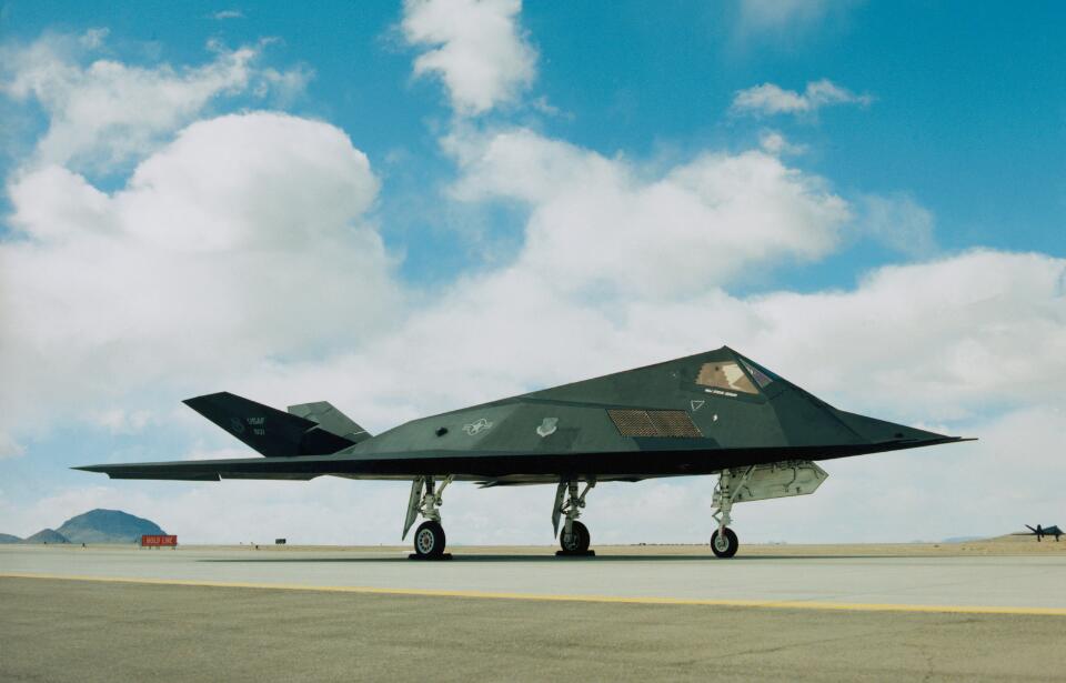 Despite its stellar track record, the US Air Force retired the F-117 ...