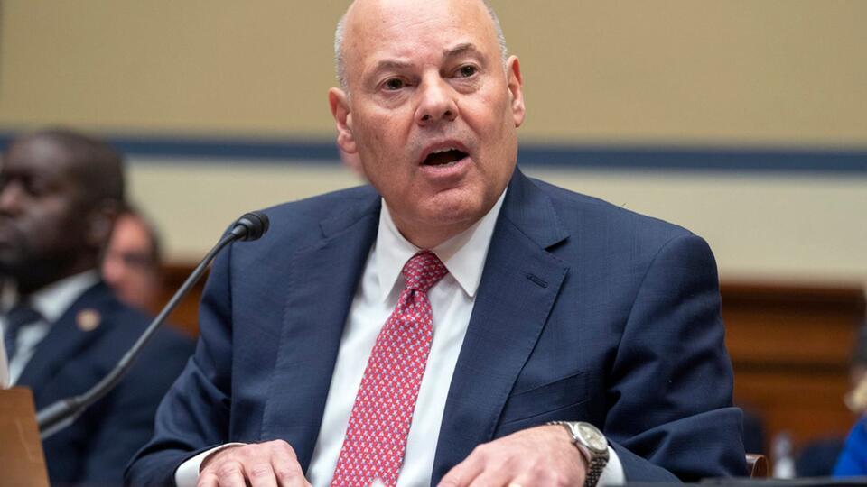 'Good riddance': Vermont senator isn't sad to see USPS leader step down ...