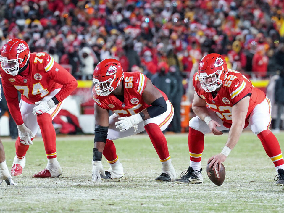 Here's why offensive line is Kansas City Chiefs' biggest remaining need ...