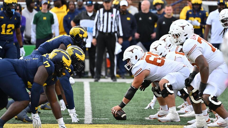 2025-26 College football bowl schedule, odds, TV info: Betting lines ...