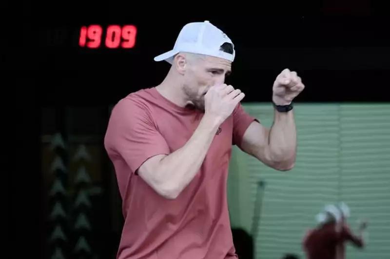 “$10,000 for the Fight, $200,000 for Surgeries”: BKFC Fighter’s ...