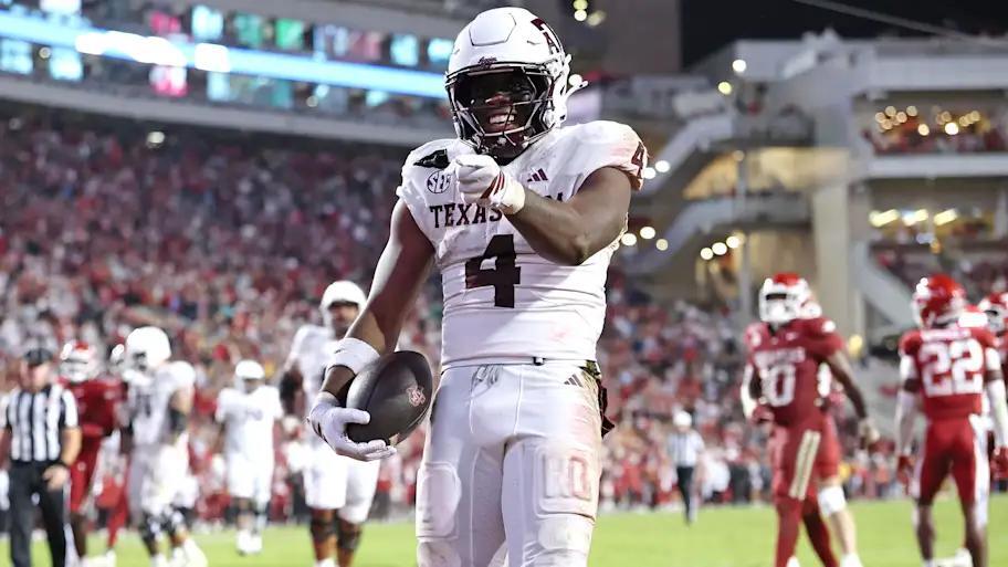 Texas A&M Running Back Stepping Set for Major Role vs. LSU in Death ...