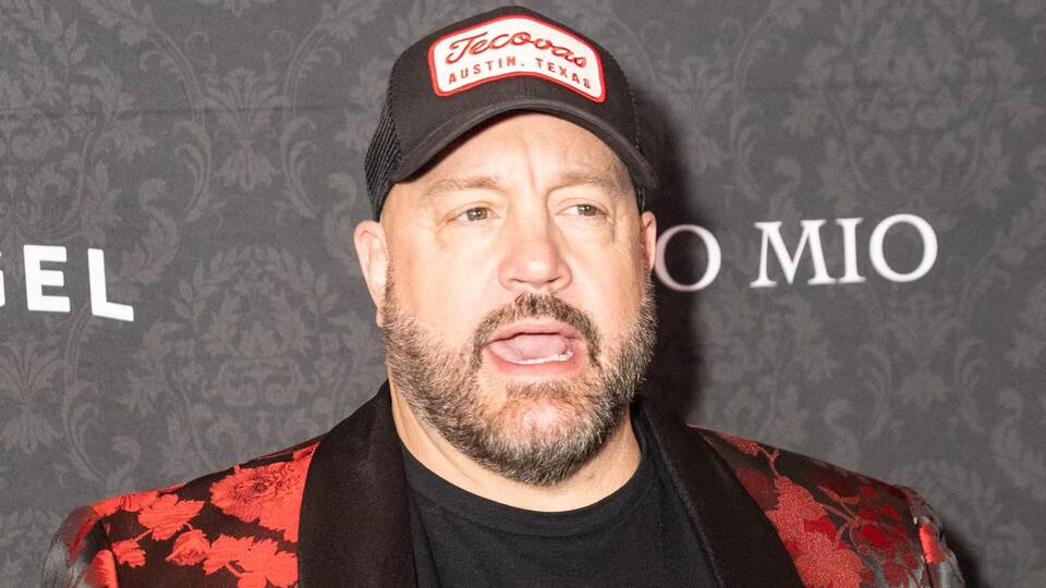 Real Reason Famous Actor Kevin James Looked Heartbroken During Super ...