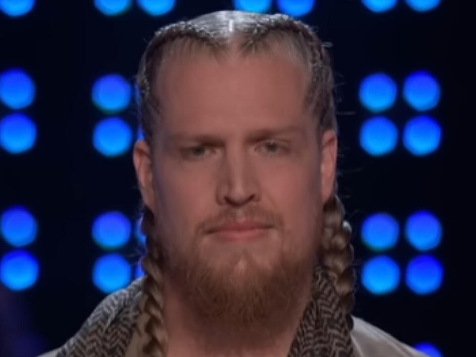 ‘The Voice’ Winner Huntley Flaunts Jump Kick Skills as Fans Clamor for ...