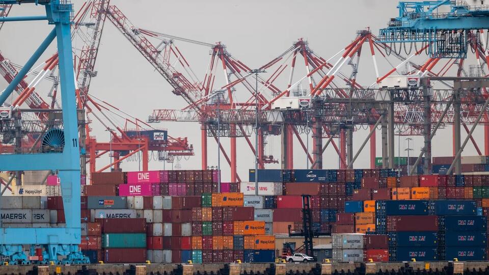 East and Gulf coast port strikes: A shipper’s guide - NewsBreak