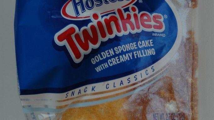14 Junk Foods Like Twinkies Or Doritos That Most People Secretly Enjoy ...