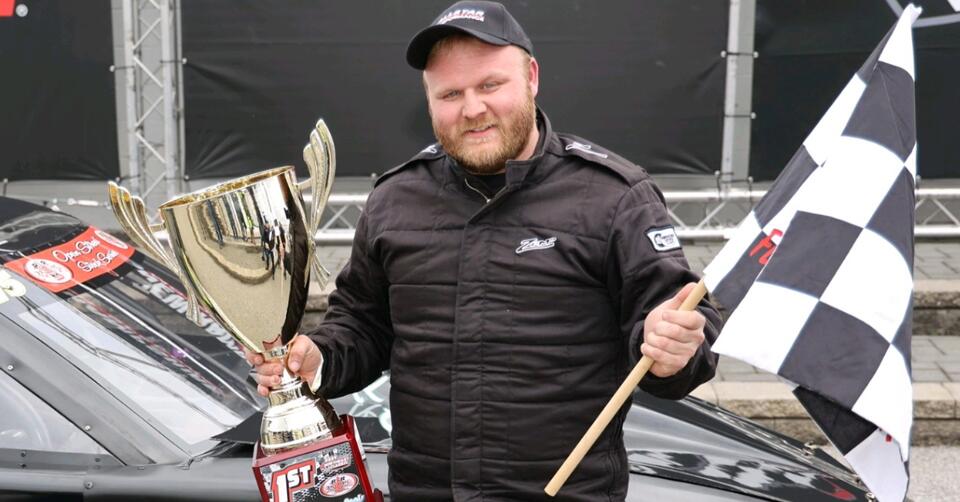 Ryan Waterman Remains Hospitalized After Vicious Street Stock Wreck At ...