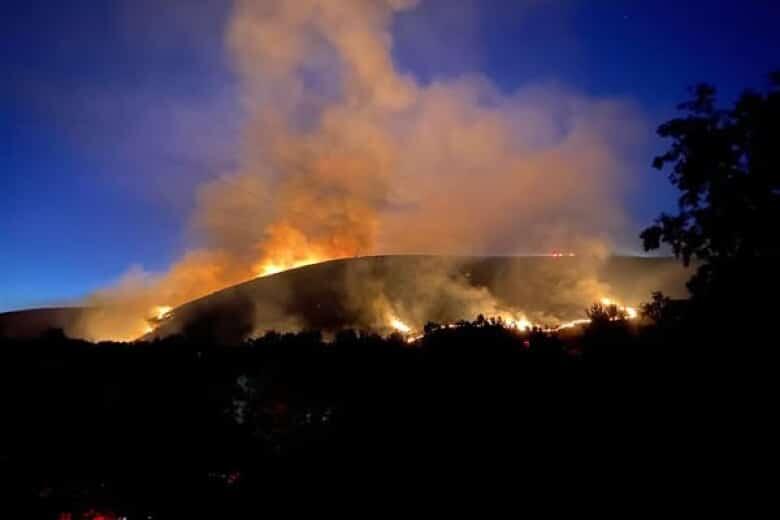 Multiple agencies complete perimeter around Duff Fire near Mission ...