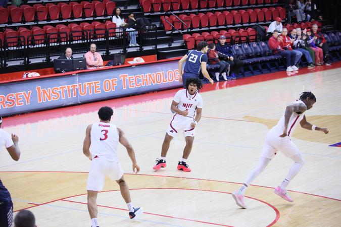 Highlanders Take Down New Hampshire in Dramatic Fashion, 80-76, on ...