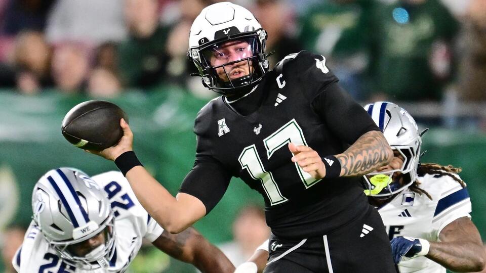 USF QB Byrum Brown to Serve as a Coach for Bowl Game, Won't Play amid ...