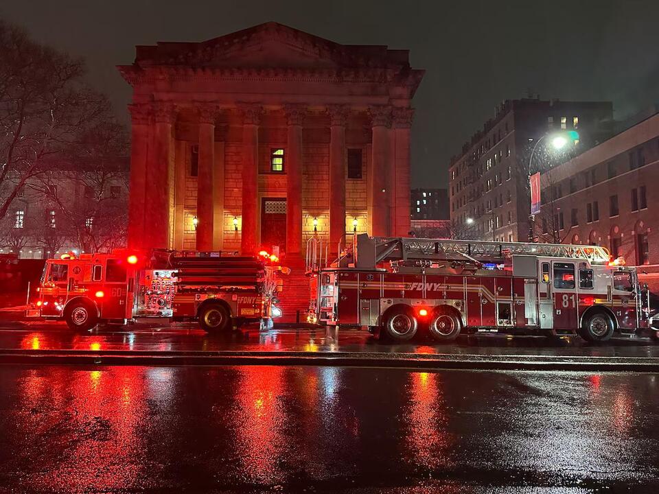 Electrical fire in Staten Island courthouse basement prompts large FDNY ...