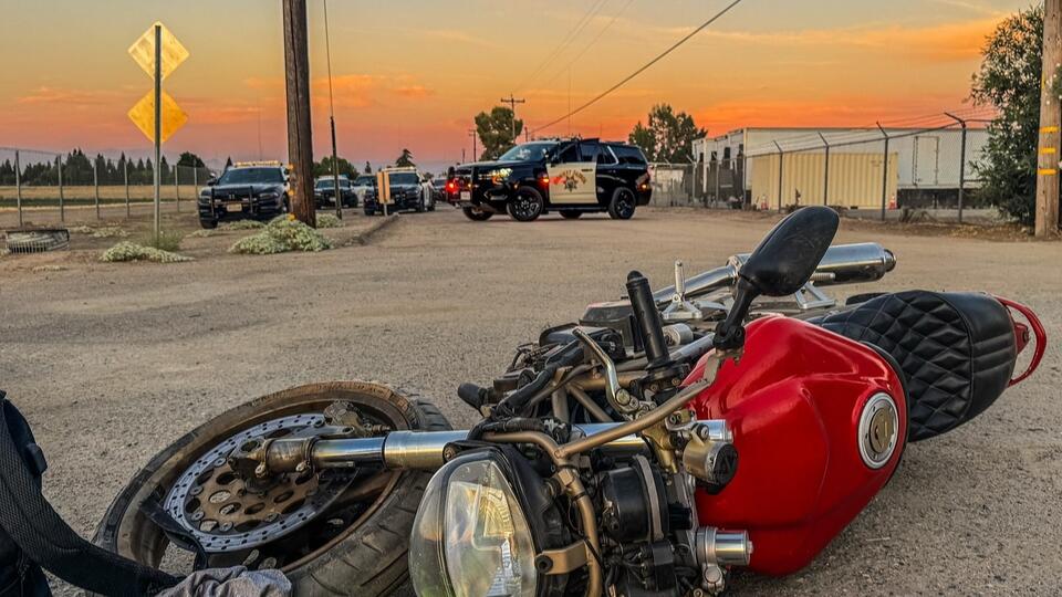 High-Speed Motorcycle Chase Ends Safely After 90 MPH Wild Pursuit in ...