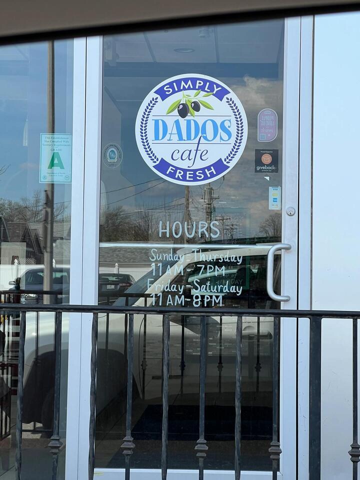 Mom's Deli to move to new location - NewsBreak