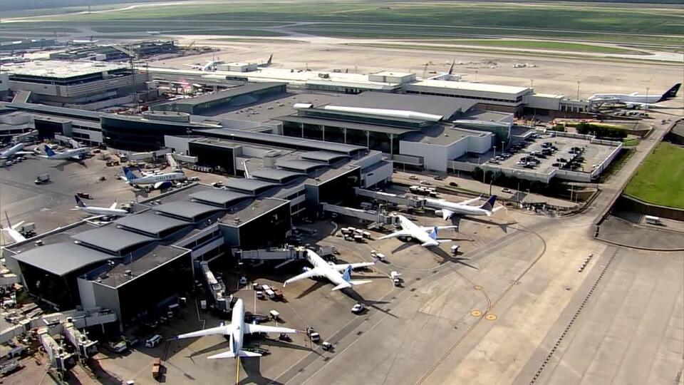 Construction-related ground stop ends at Bush Intercontinental Airport ...