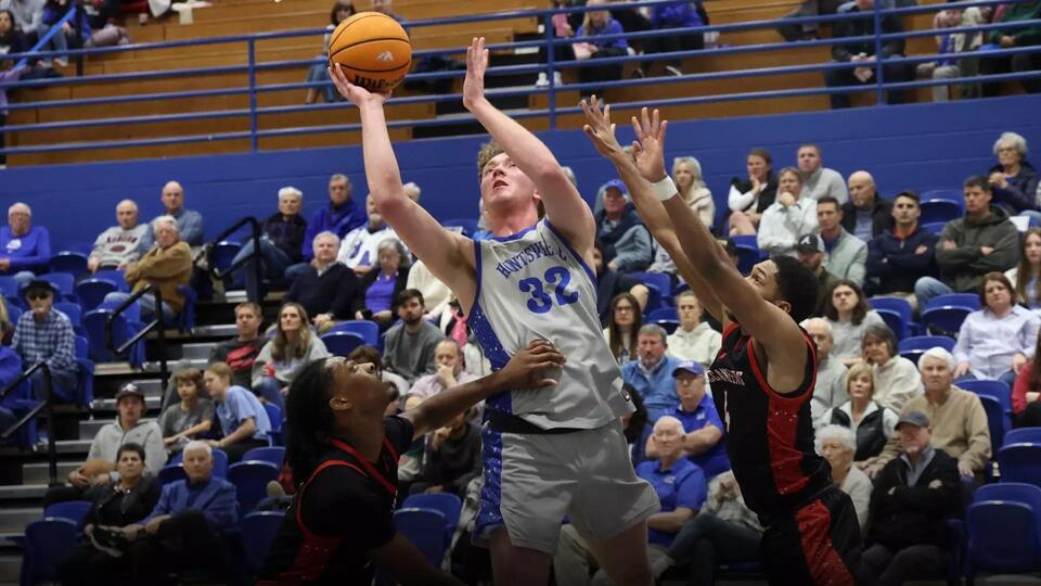 Top-Seeded Men's Basketball Hosts GSC Championship Quarterfinal Against ...