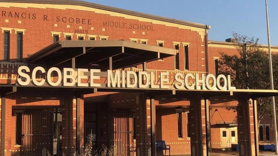 Students remain safe after power outage at Francis Scobee Middle School ...