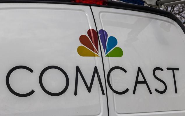 Comcast Unveils 5-Year Xfinity Guarantee Plan: How to Play the Stock ...