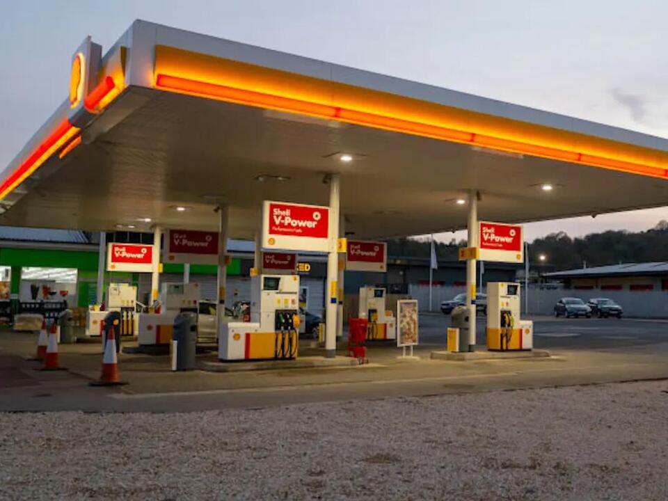 Tesla reveals images of futuristic new station that could revolutionize ...