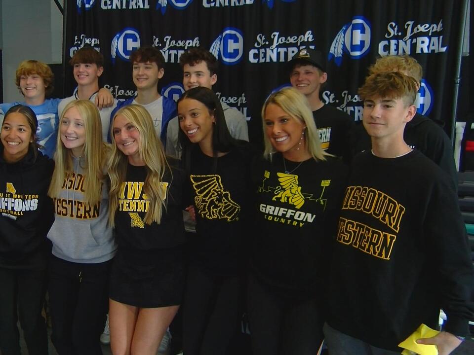 Central High School's Kyleigha Fenwick signs with Missouri Western ...