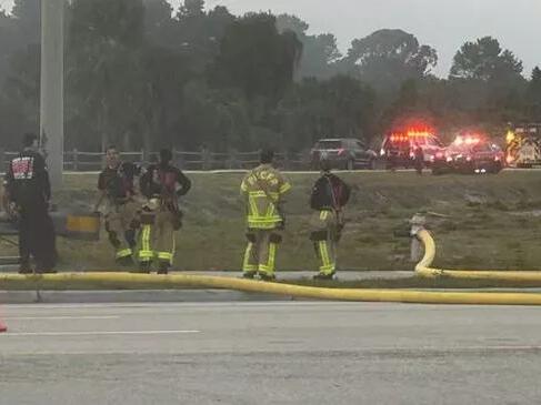 Firefighters Contain Boca Raton Brush Fire Near Costco