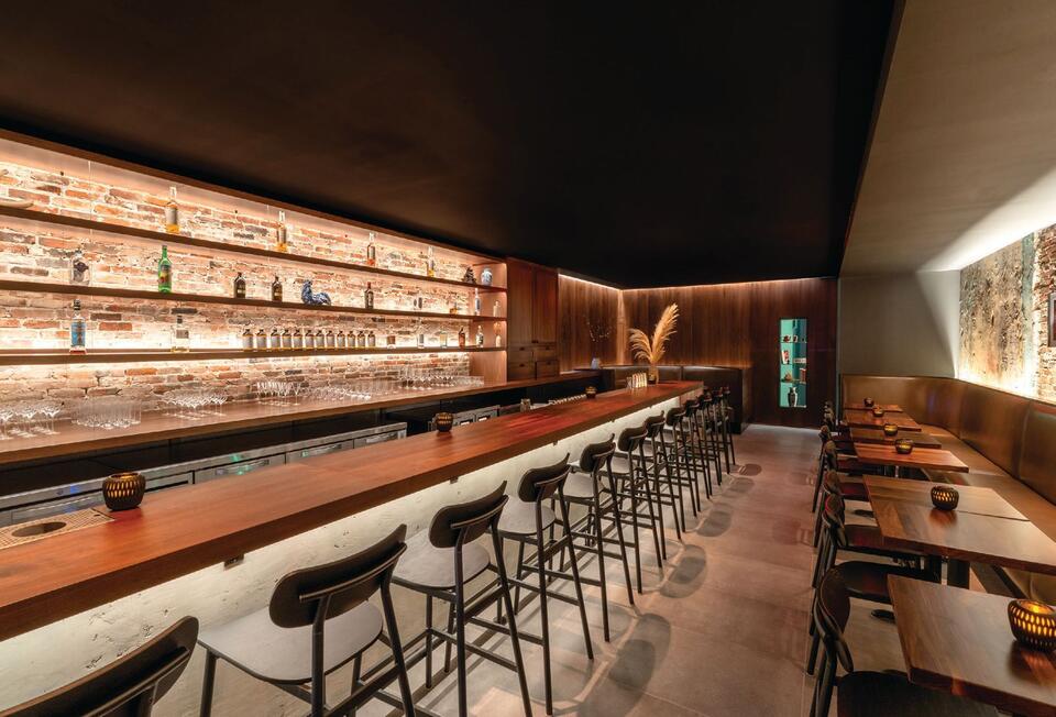 The Dish On Darling: Cambridge's New Cocktail Bar - NewsBreak