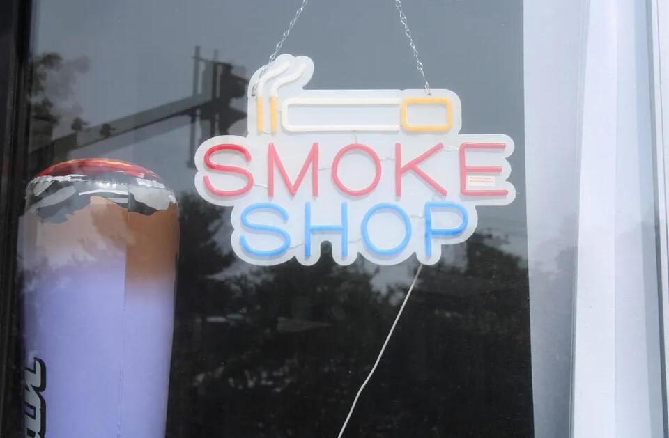 Zoning Enables Reluctant Smoke Shop - NewsBreak