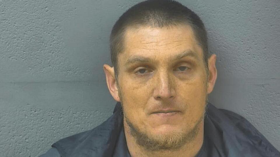 Father charged with felony child endangerment after being reported ...