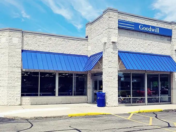 11 Enormous Thrift Stores In Wisconsin That’ll Make Your Bargain ...