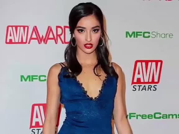 Emily Willis rushed to the hospital after OD'ing at Malibu rehab center ...