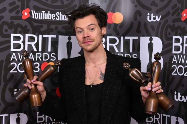 Harry Styles Slammed Over £1 Donation As Wembley Tickets Near £1,000 ...