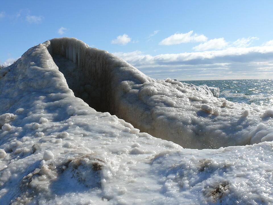 Rare “Ice Volcano” Forms During Extreme Cold Snap Weather Event - NewsBreak