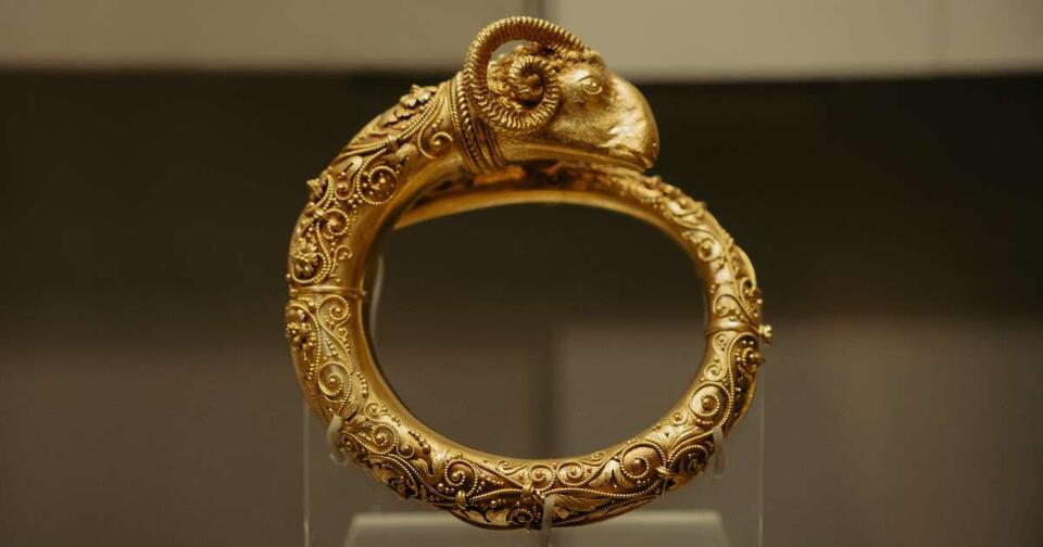 Archaeologists Find an ‘Octagonal’ Ring From a Drainage Ditch, Which ...