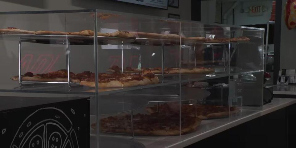 New pizza restaurant opens in Springfield’s Sixteen Acres neighborhood ...