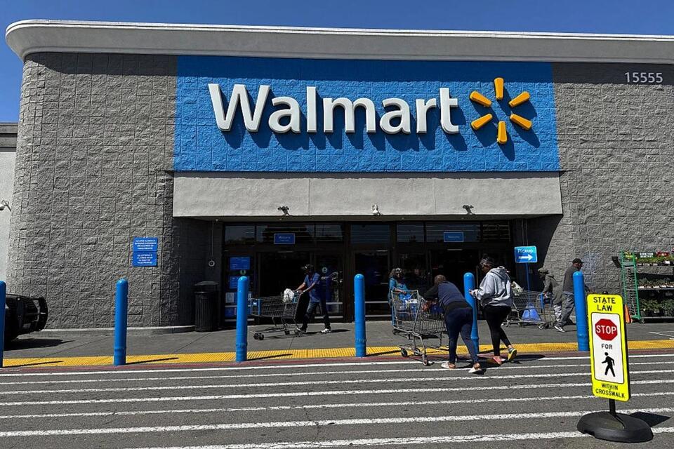 Walmart Employee Dies After Shoplifting Incident in Upstate NY - NewsBreak