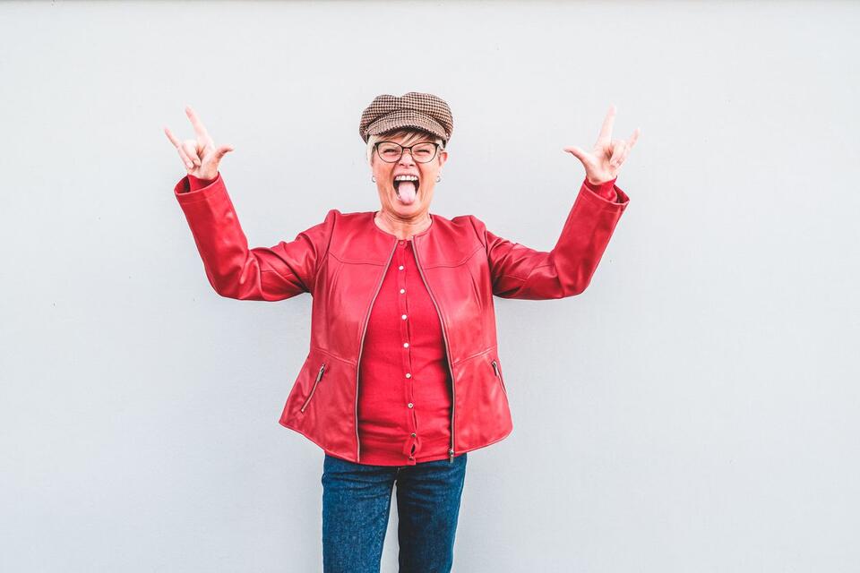 Old-School Slang Words That Really Deserve a Comeback - NewsBreak