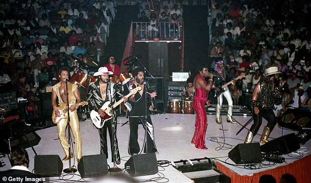 Isley Brothers member Chris Jasper dies at 73: Keyboardist helped usher ...