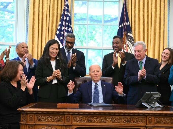 Biden establishes monument to mark 1908 Illinois race riot