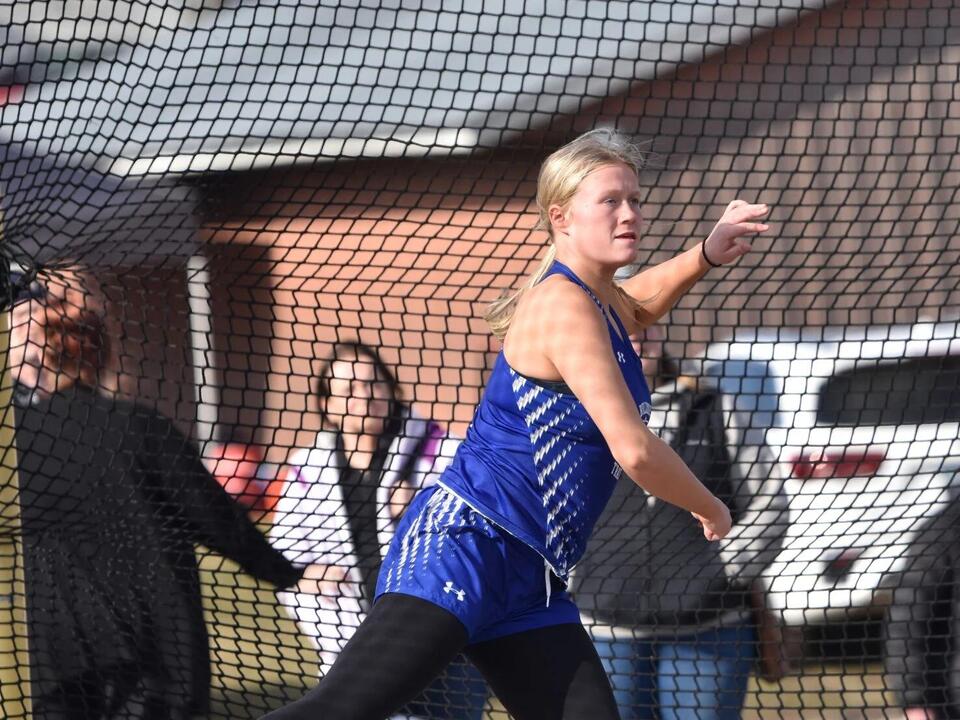 Bulldogs finish first in Rachel Nesseth Memorial Invite