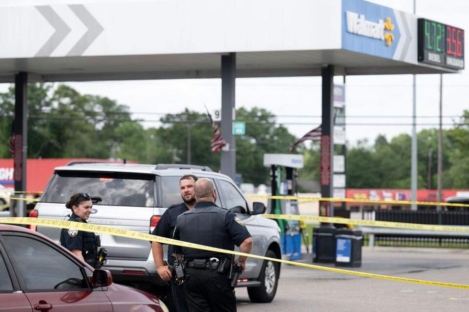 Two killed in ‘targeted attack' at Gulfport Walmart identified, police ...